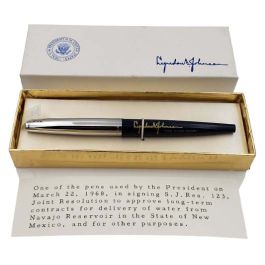 Lyndon Johnson 1966 Original Signature Pen